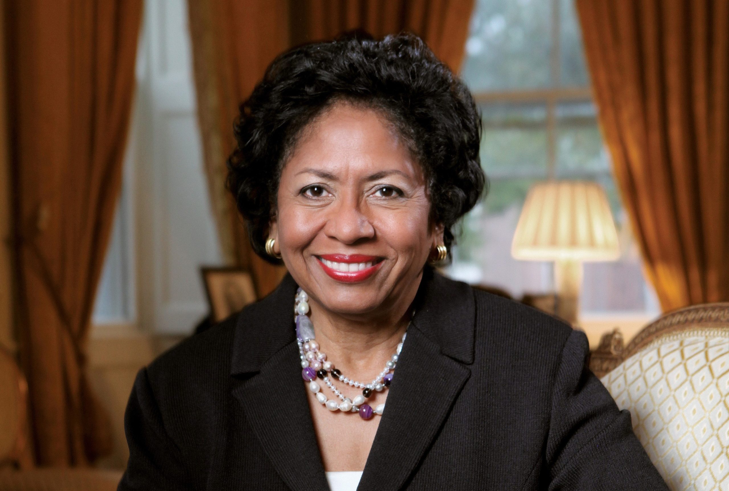 Ruth Simmons Officially Named The First Woman President Of Prairie View ...