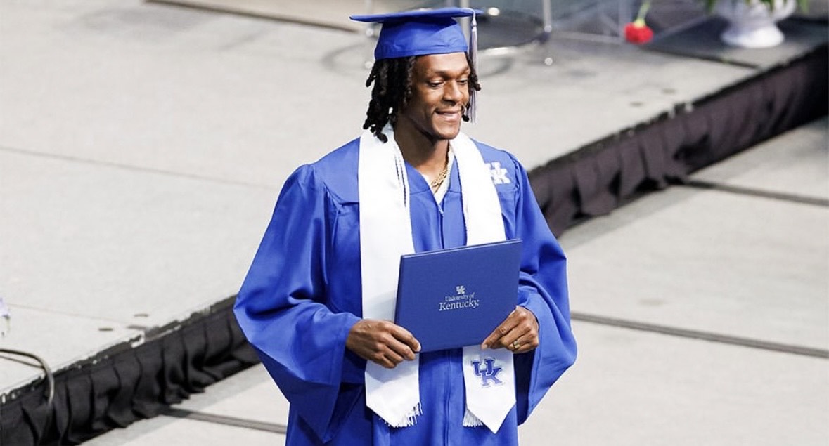 2x NBA Champion Rajon Rondo Becomes College Graduate 20 Years After ...